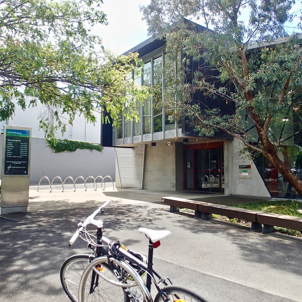 イースト・メルボルン図書館 East Melbourne Library - tojonotes