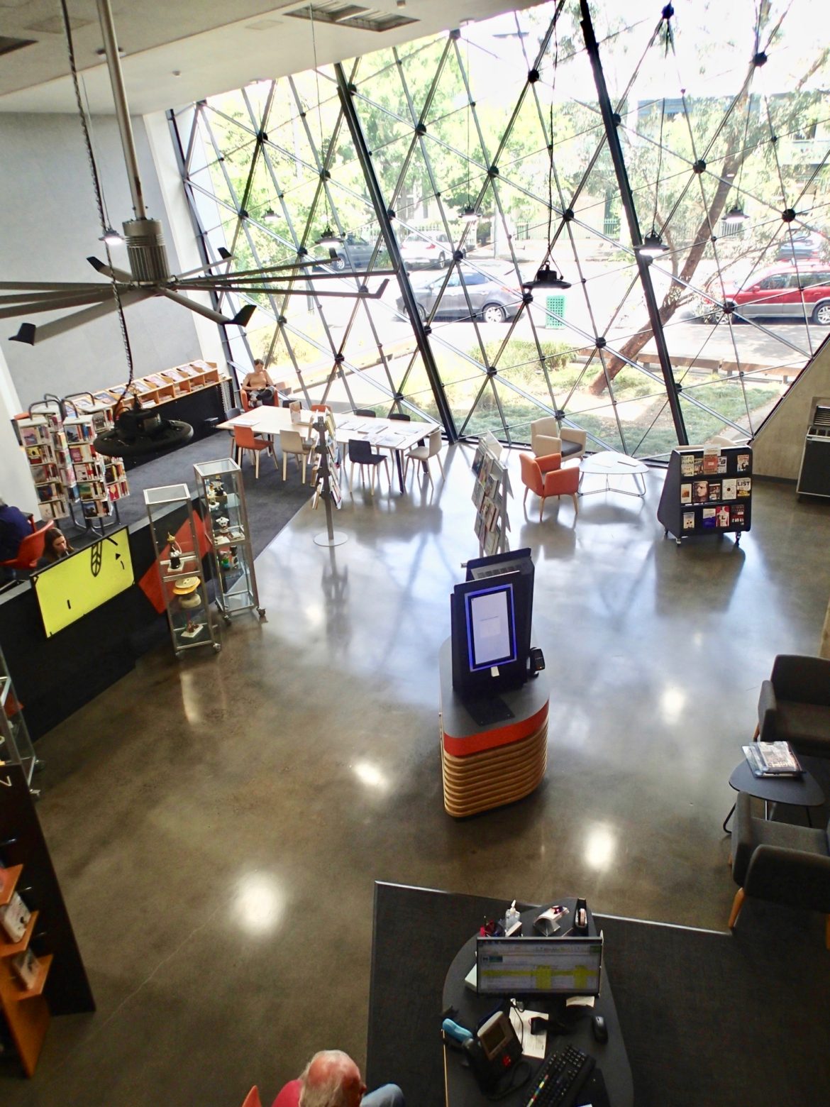 イースト・メルボルン図書館 East Melbourne Library - tojonotes